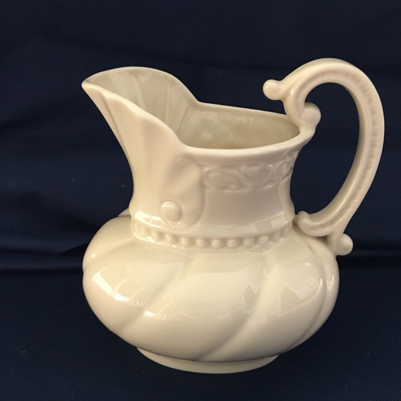 Lenox | Dining | Lenox Colonial Collection Pitcher Green Mark Excellent ...